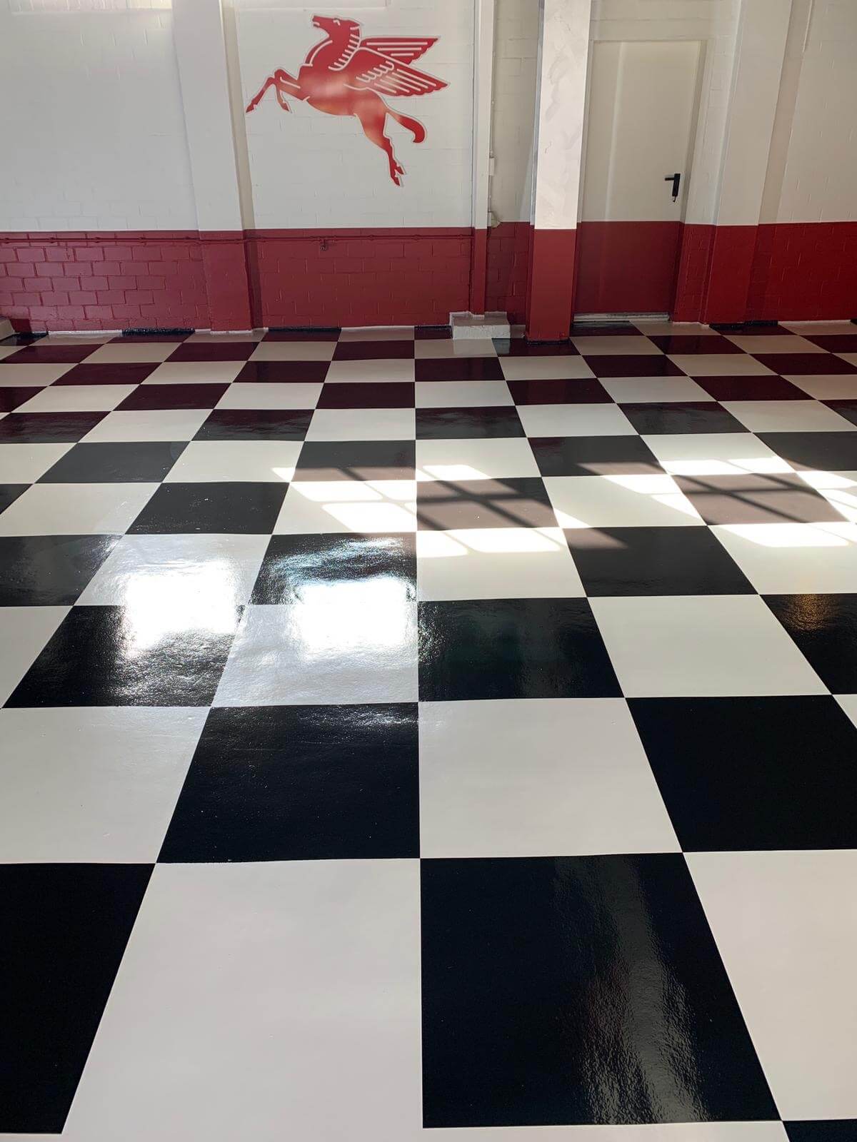 Garagevloer met Vistapox 4000: slijtvaste en duurzame coating ...