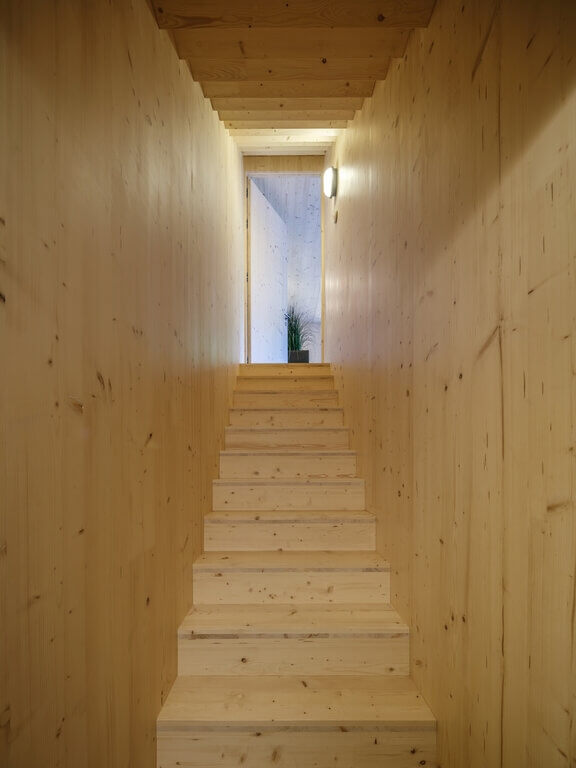 Duurzaam Bouwen met CLT-Hout: de uitdagingen en oplossingen voor schil ...